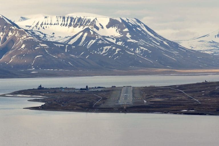 A Tour to Pyramiden: Soviet Ghost Town in Svalbard – Dark Tourists